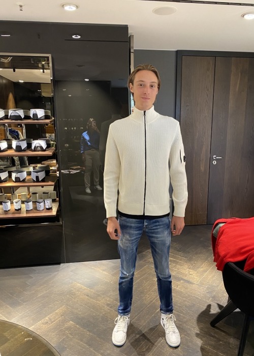 Personal Shopping - for men only - effortless & quick - Style Advisor Twins